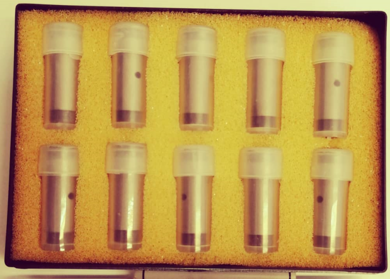 تیوپ های گرافیتی با سکوی لِوو ساخت کمپانی پرکین - المر Perkin-Elmer ...